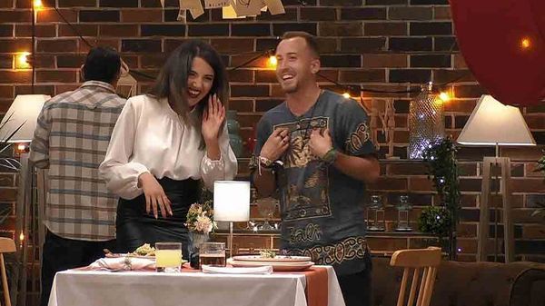 Carlos, ante una pregunta incomoda de su cita en ‘First Dates’: “Lo ha ...