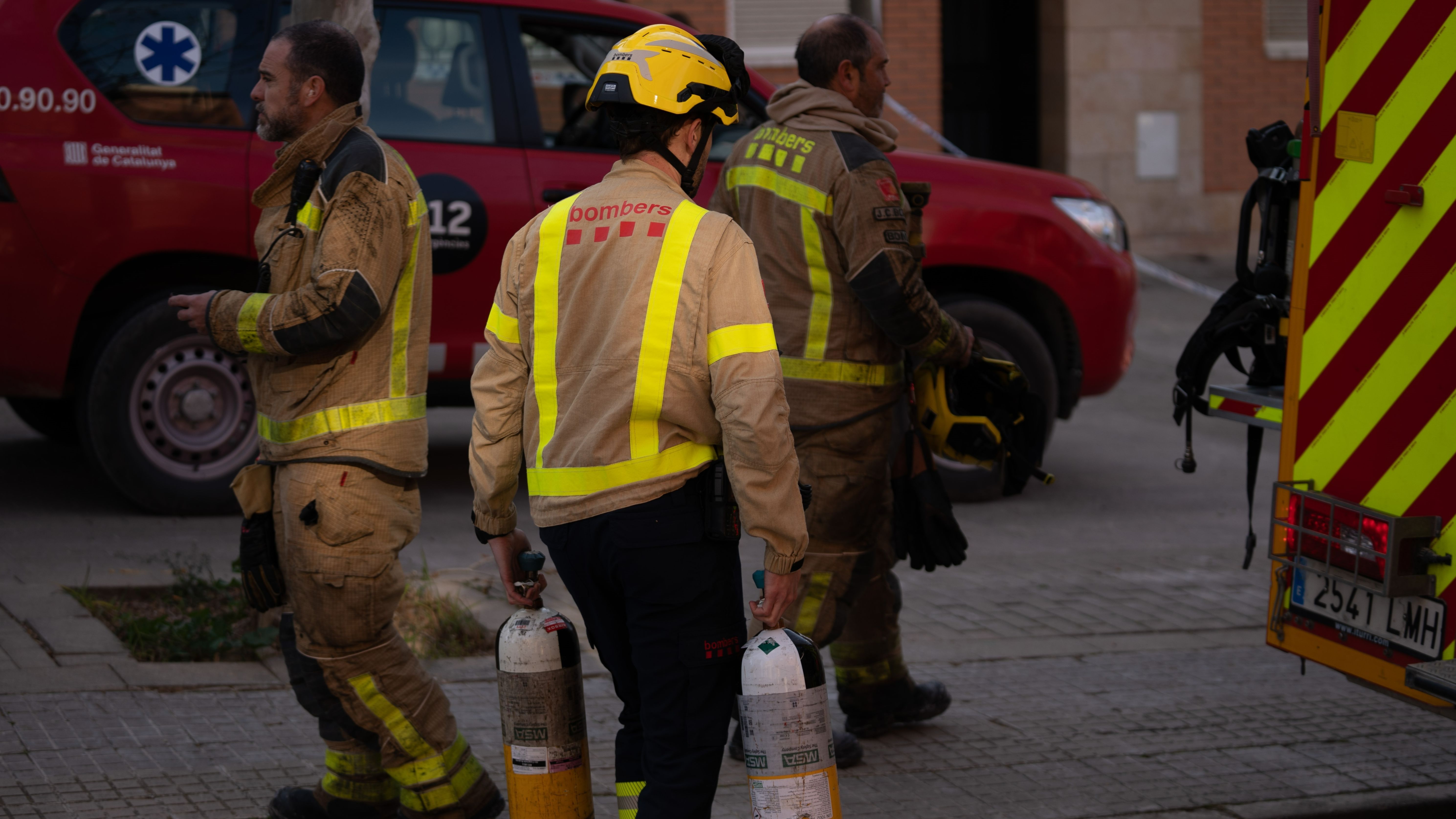 Dos hermanos mueren por el incendio de un piso de Vilanova i la Geltrú