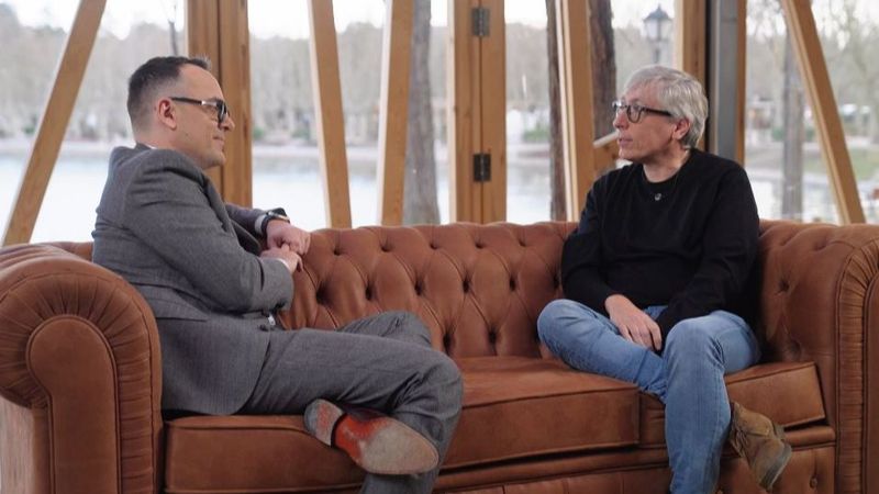 David Trueba comparte su faceta más personal en 'Viajando con Chester'