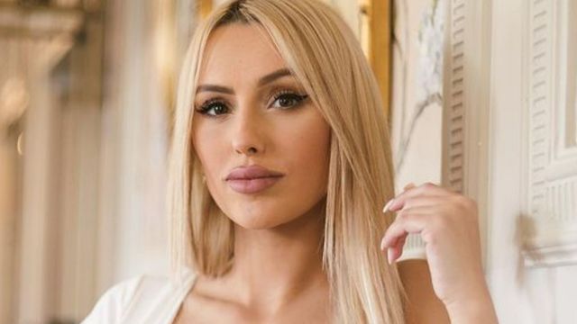 María Aguilar muestra cómo era de pequeña - La isla de las tentaciones