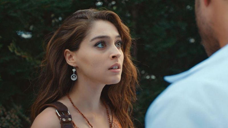 Efsun pega a Emir tras saber quien es, en 'Más hermosa que tú' - Divinity