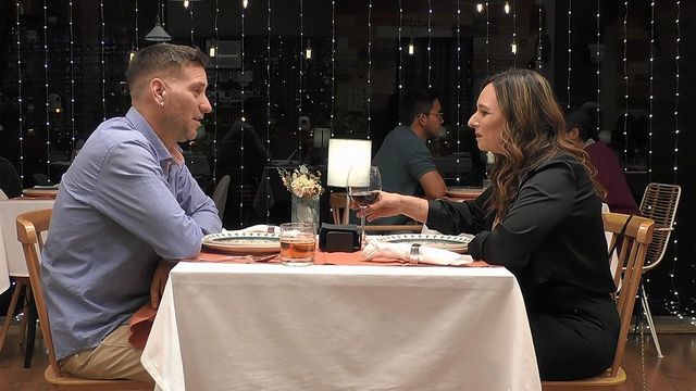 Mila saca la bandera roja a su cita en ‘First Dates’: “Fuma y es ateo ...