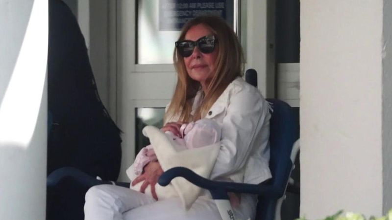 Ana | Programa sobre el nacimiento de la nieta de Ana Obregón en Telecinco