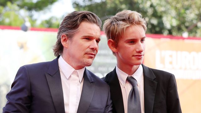 Levon, así es el hijo pequeño de Ethan Hawke y Uma Thurman - Uppers