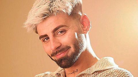 Isaac Torres presume de su hija Mía en el día de su bautizo - La isla ...