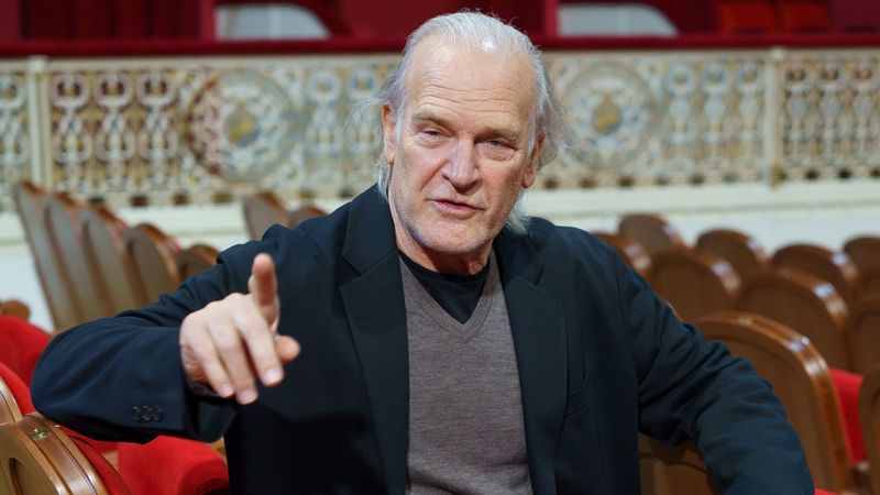 Lluís Homar se emociona recordando el cáncer de su hijo: "Fue una ...