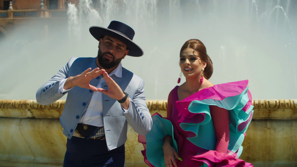 La Rebe y José se hacen una surrealista sesión de fotos en Sevilla - Mi ...