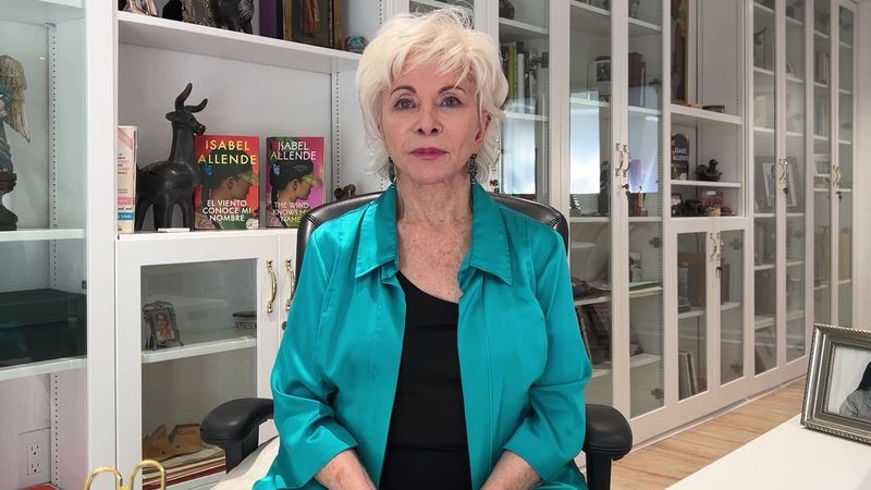 Isabel Allende, autora de 'El viento conoce mi nombre' - Mil Palabras ...