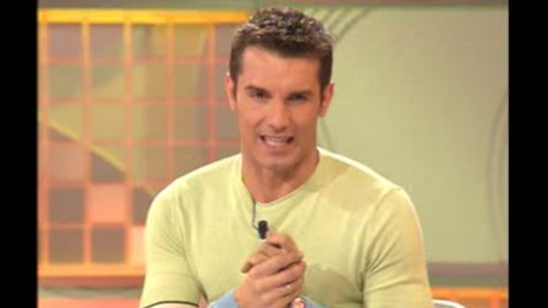 Jesús Vázquez: así era cuando se estrenó '¡Allá tú!' en 2004 - Telecinco