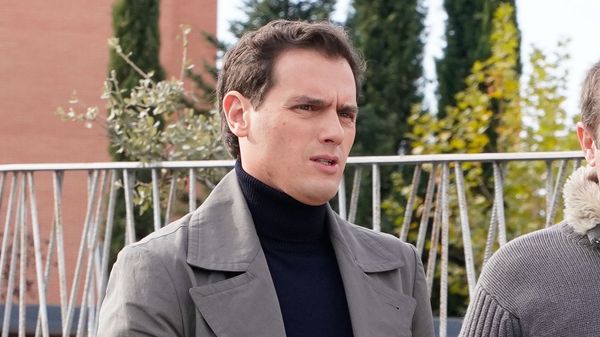 Albert Rivera, pillado con una actriz catalana tras su ruptura con Malú ...