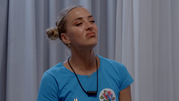 Luna y Álex Zacharías se despachan antes de abandonar la villa ...