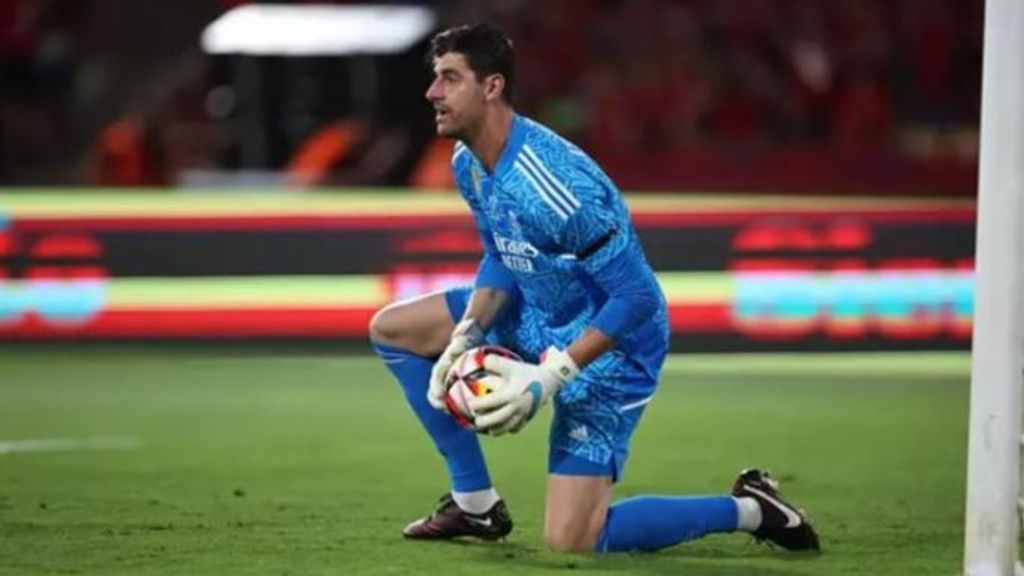 El portero Thibaut Courtois sufre una grave lesión de rodilla