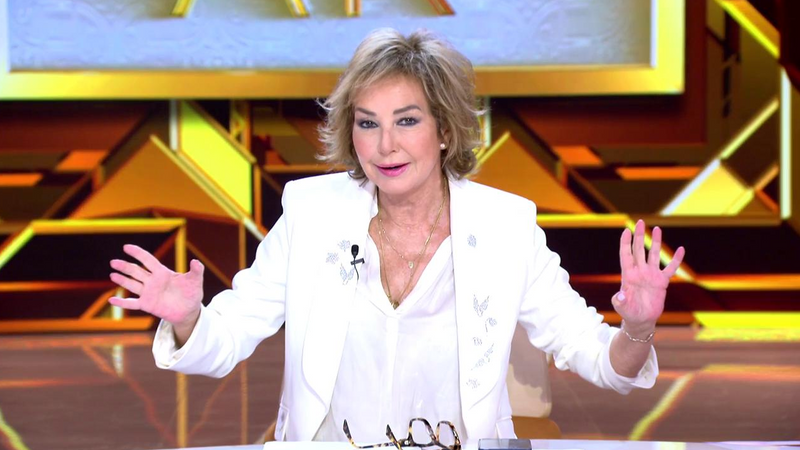 Ana Rosa Quintana empieza TardeAR con un homenaje a María Teresa Campos