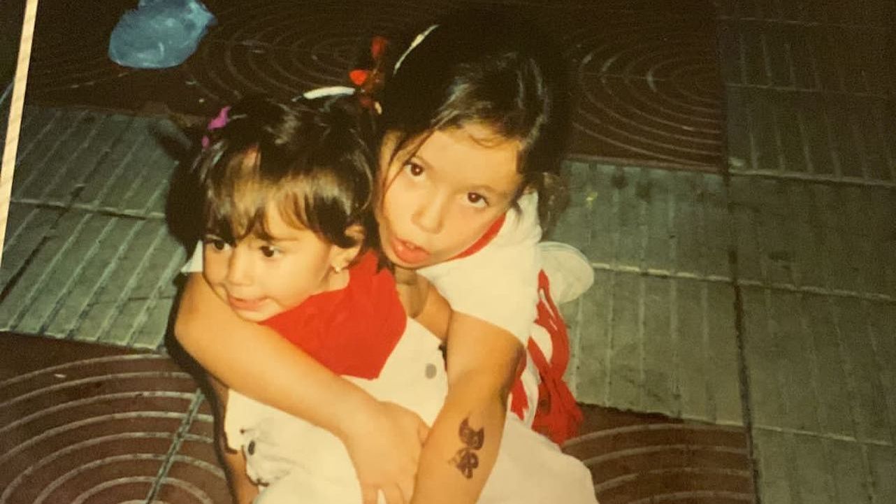 Anna Castillo: así es Eva, la hermana pequeña de la actriz - Divinity