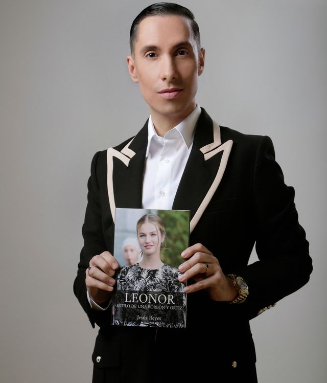 Jesús Reyes: entrevistamos al autor del libro de ‘Leonor: Estilo de una ...