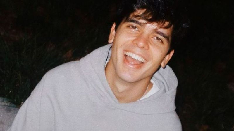 ¿Quién es Iñigo Quintero? El joven que arrasa en Spotify con 'Si No Estás'