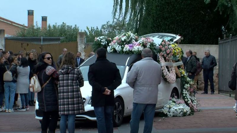 Despiden en Zamora a la joven que murió tras ser atacada por varios perros