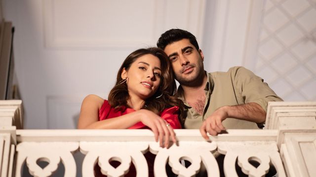 'Mundos opuestos', de lunes a viernes a las 21:30 horas en Divinity