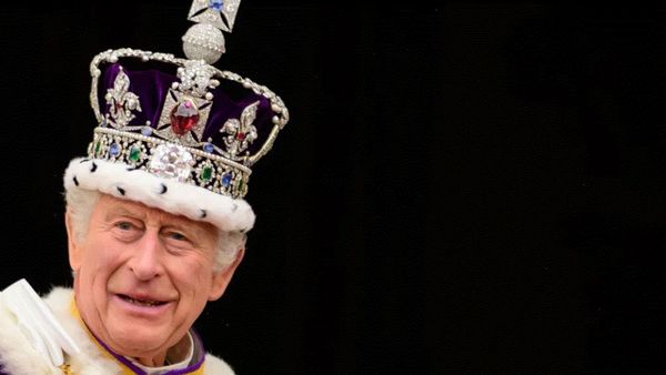 Qué es el tumor benigno de próstata que padece Carlos III: síntomas y ...