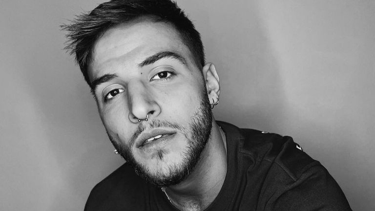 Así es Lucas Curotto: de barbero a finalista de OT 2023