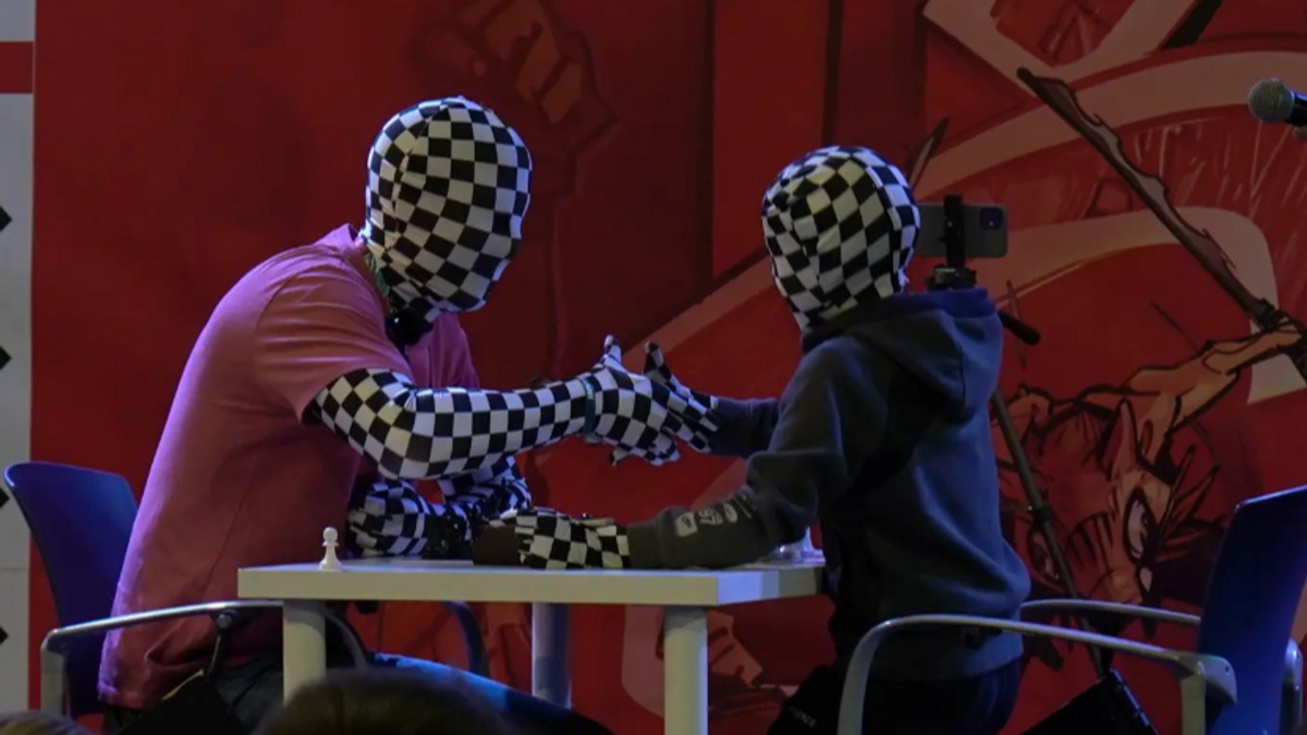 ¿Quién es el Rey Enigma? Un jugador de ajedrez que arrasa en Tik Tok