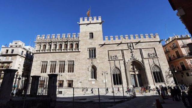 La Lonja de Valencia costaría 5,9 millones y las Torres de Serrano 2,7