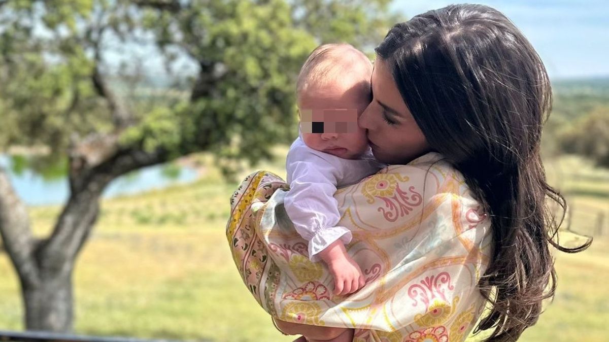 Sandra Gago y Feliciano López celebran el bautizo de su hijo Marco: las ...