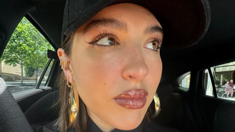 Alba Díaz, en chándal y tacones: así es su último controvertido look