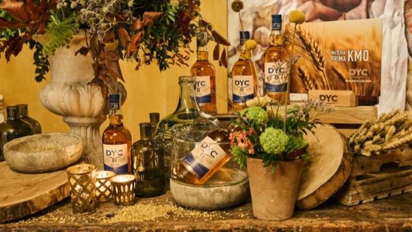 Cata de whisky, cena y orgullo por lo nuestro: la propuesta de DYC para las noches de verano