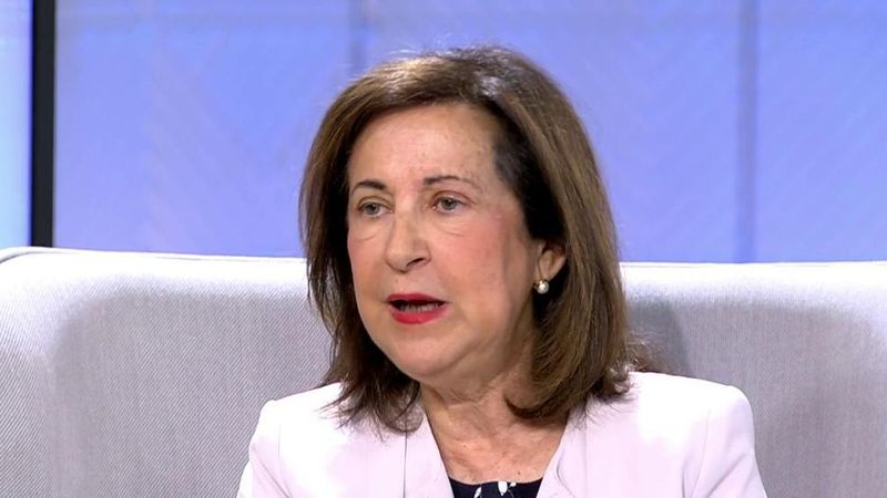 Margarita Robles, ante la negativa del Rey a reunirse con Milei: "Es ...