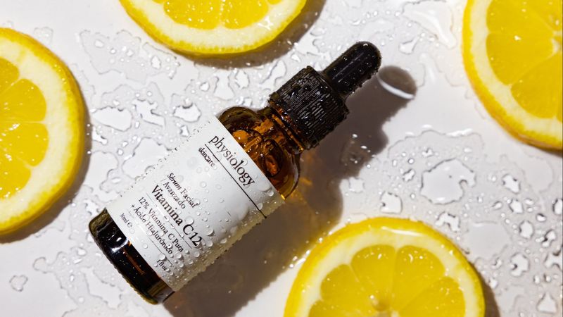 Los 7 mejores sérums con vitamina C de 2024 - Divinity