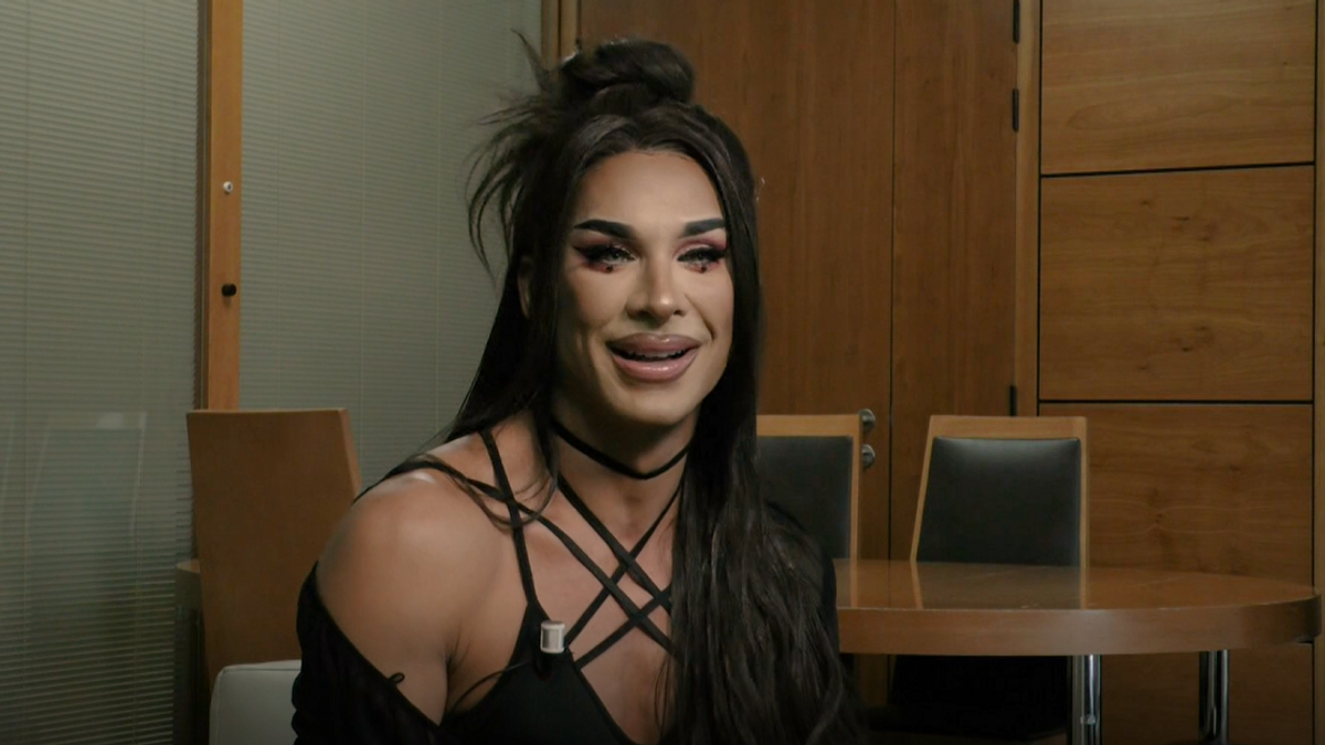 Carmen Farala: así es Dani, el joven que vive bajo las pelucas y el maquillaje - Divinity