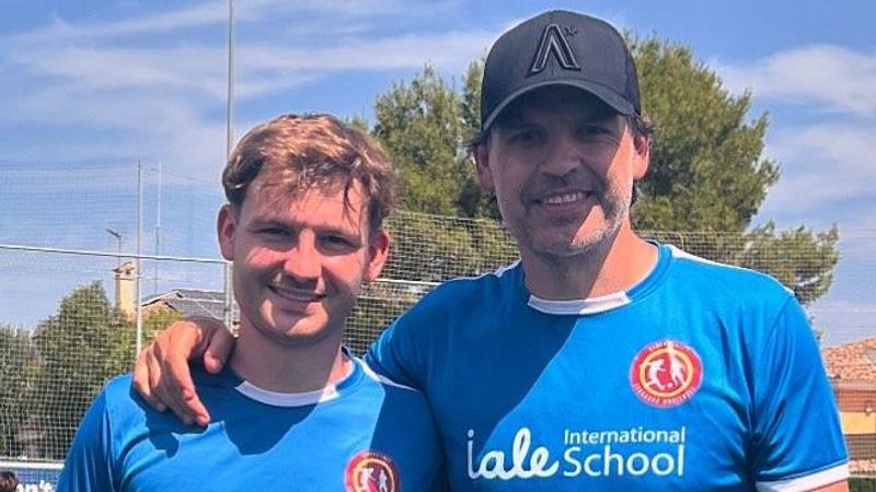 Fernando Morientes y Victoria López celebran sus bodas de plata: fotos ...