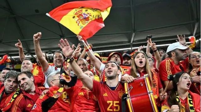 El 80 % de los españoles se consideran personas felices,según encuesta ...