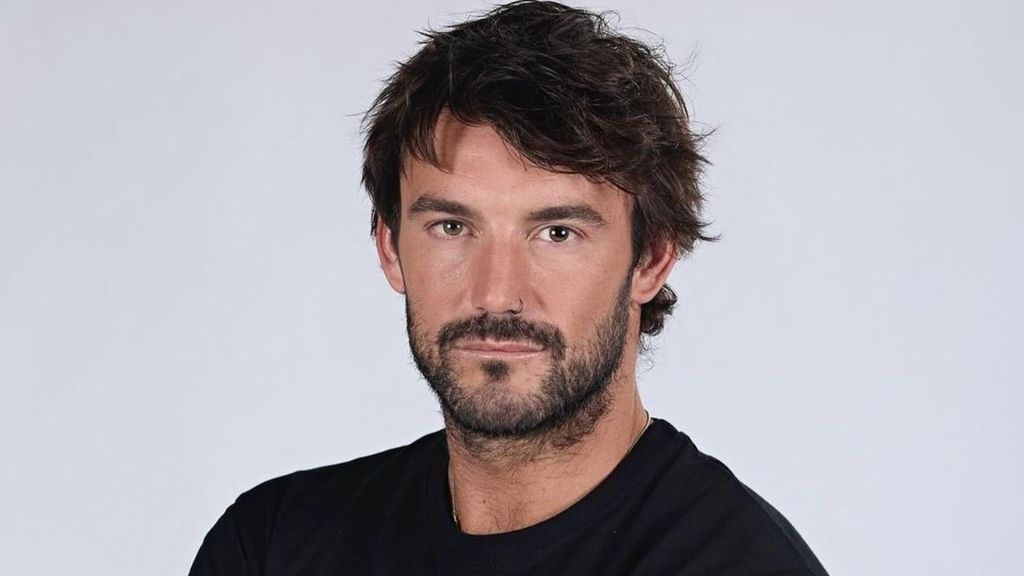 Logan Sampedro comparte la primera foto con su novia tras ...