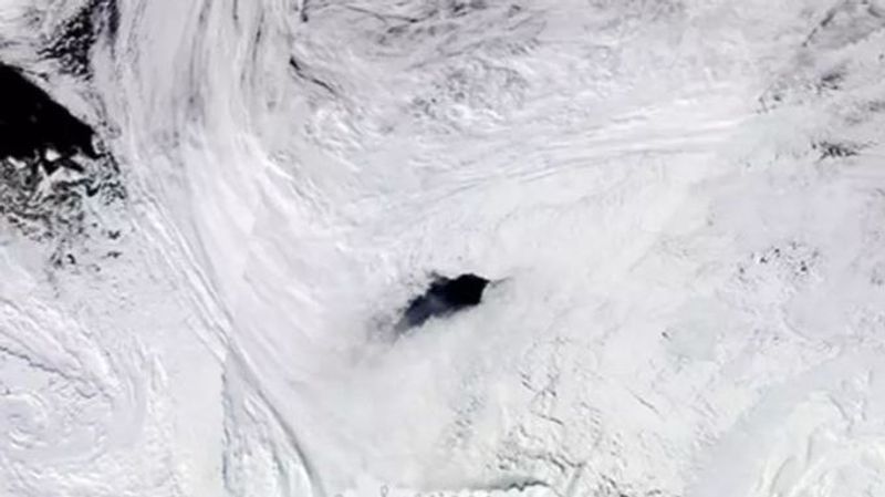 Así es el agujero marino más profundo de la Tierra: no se sabe dónde acaba