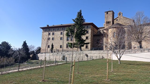 Cuánto cuesta dormir en un monasterio y desconectar del mundo
