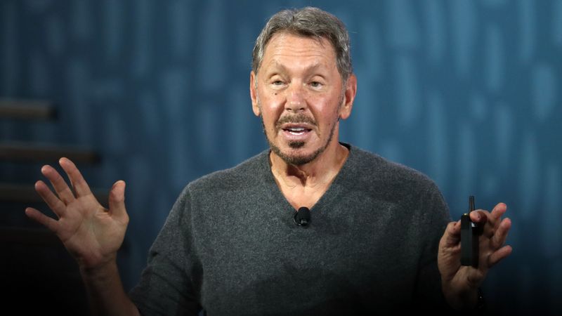 Tener 80 y aparentar 40: el curioso caso del multimillonario Larry Ellison