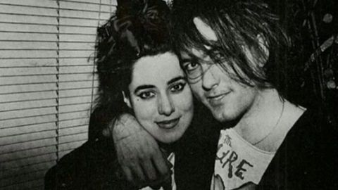 La historia de amor de Robert Smith y su esposa Mary Poole en tres ...