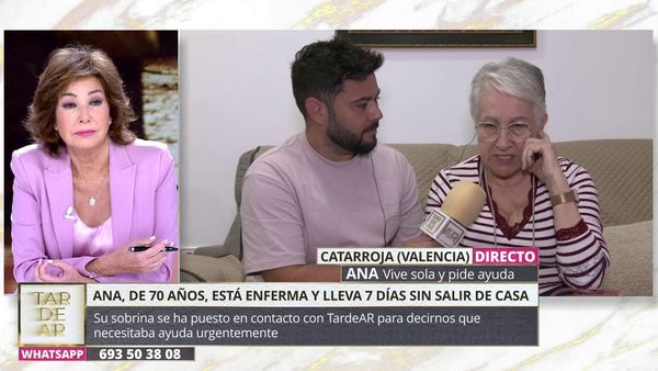 Un reportero de 'TardeAR' ayuda a una anciana llevándole todo lo que ...