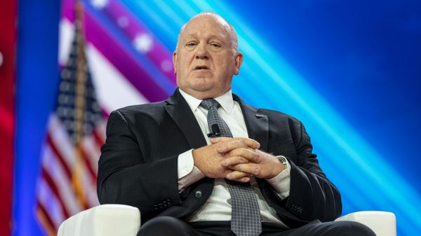 Quién es Tom Homan, el nuevo 'zar de las fronteras' elegido por Donald Trump