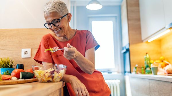 Comer despacio para vivir más: ventajas de tomarte tu tiempo en cada comida