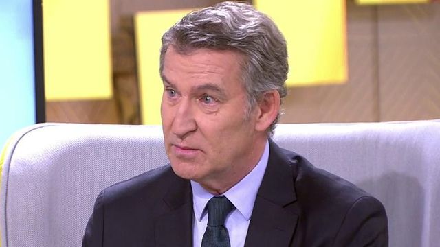 Feijóo explica el motivo por el que se ha quitado las gafas: "No es un ...