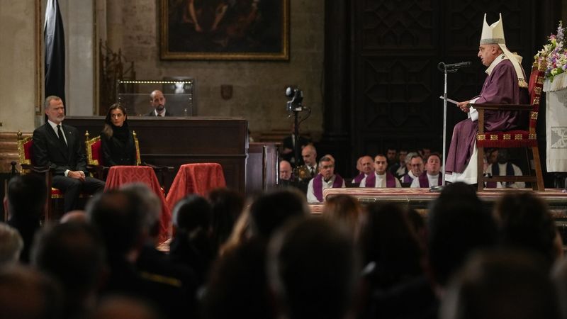 Así ha sido la misa funeral en memoria de las víctimas de la DANA