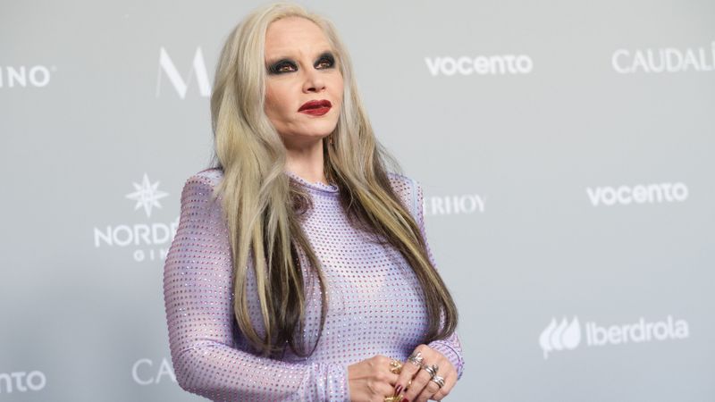 Alaska, antes y después: la transformación física de la cantante en los ...