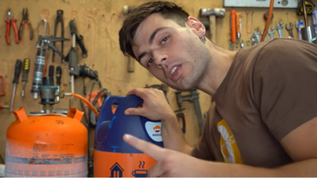 La versión del 'youtuber' HRom, sobre crear explosivos caseros: "Es ...