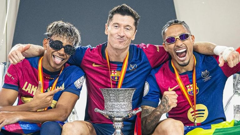 Lamine Yamal y Raphinha, en Supercopa: cuánto valen las gafas de sol que llevaron y el motivo