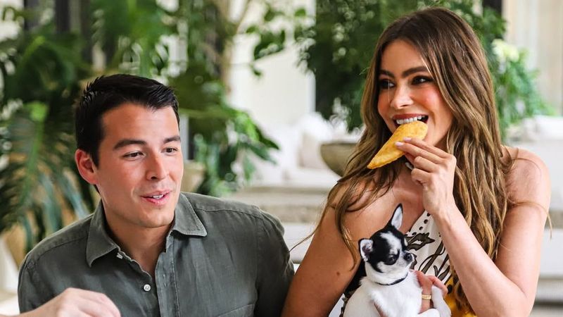 La empresa de empanadillas de Sofía Vergara y su hijo Manolo