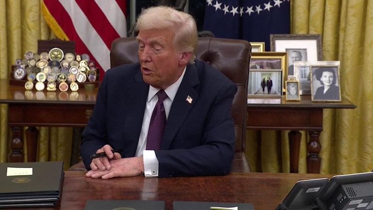 Donald Trump redecora el Despacho Oval: del botón de la Coca-Cola a los ...