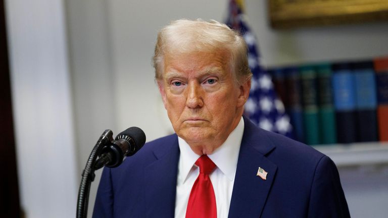 Un juez bloquea la orden de Trump que pone fin a la ciudadanía por nacimiento